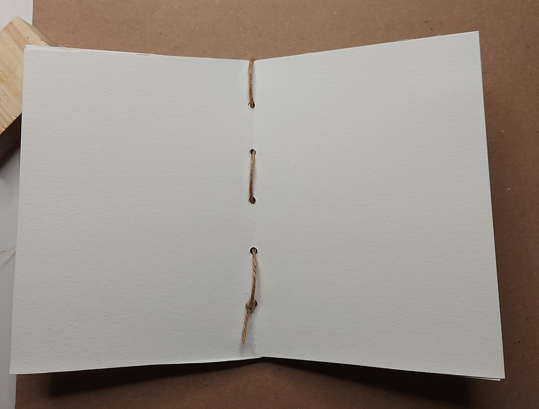 How to Make a Handmade Sketchbook in 5 Steps - Sketch in Travel